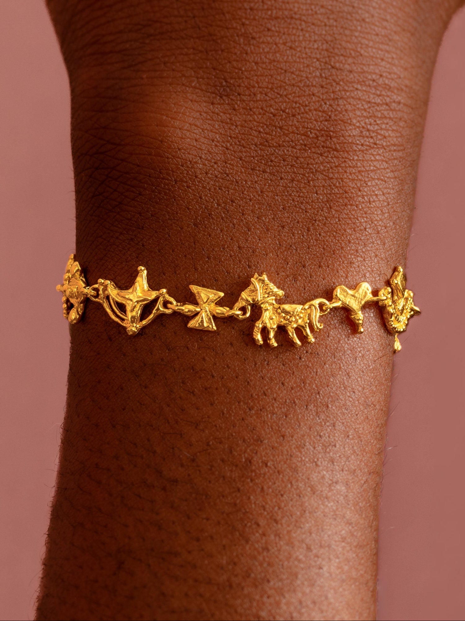 The Love In Triangles Bracelet - 24k Gold Plated Bloomsbury Charleston